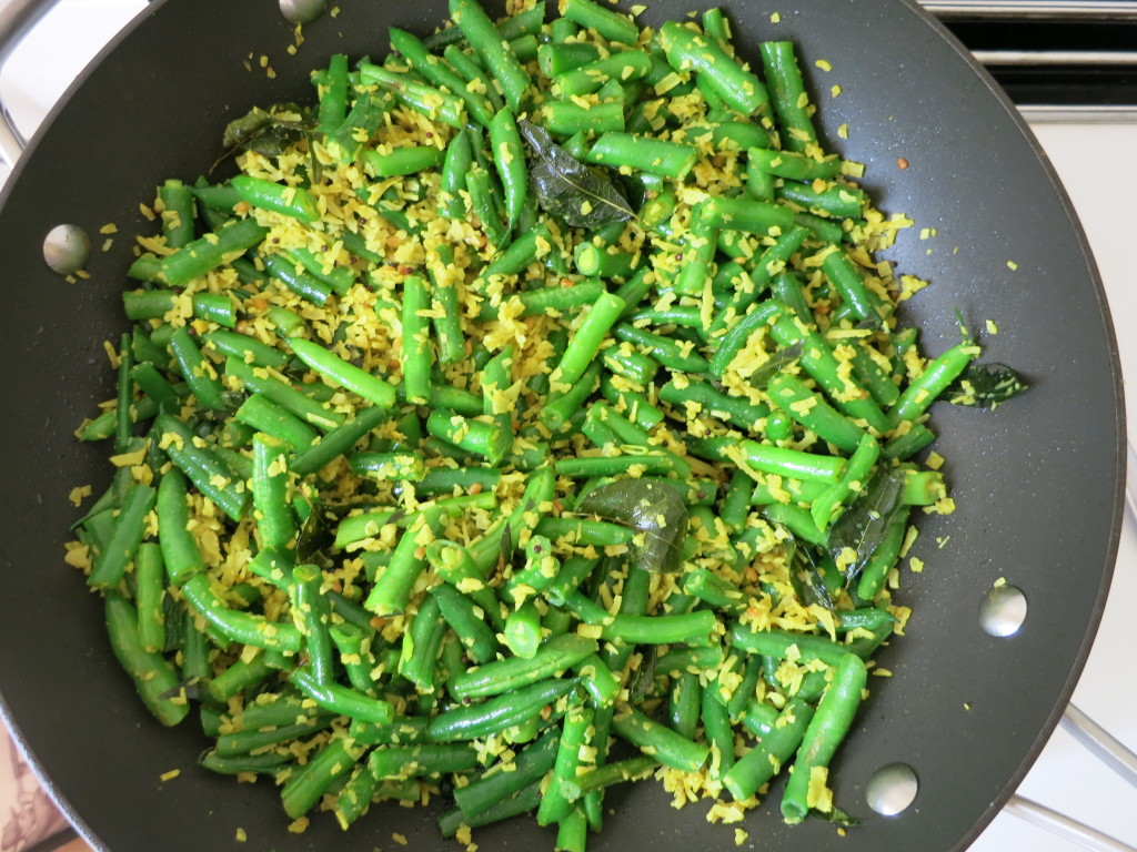 Recipe: Curried Coconut Green Beans - Simply Samantha